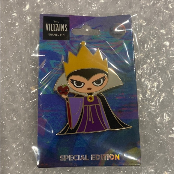 Disney | Other | Disney Cutie Villains Evil Queen Pin Special Edition ...